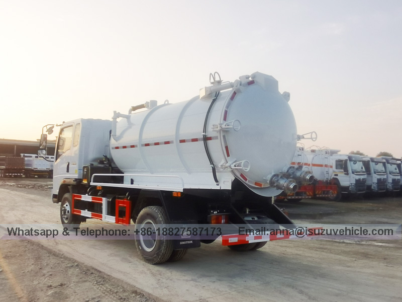 SINOTRUK HOWO 5,000 Liters Sewage Vacuum Suction Truck - Buy Sewage ...